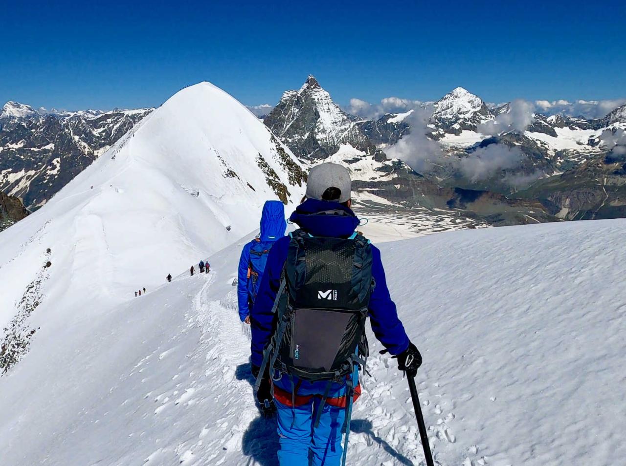 Ascent Breithorn 4165m on snowshoes via the normal route
